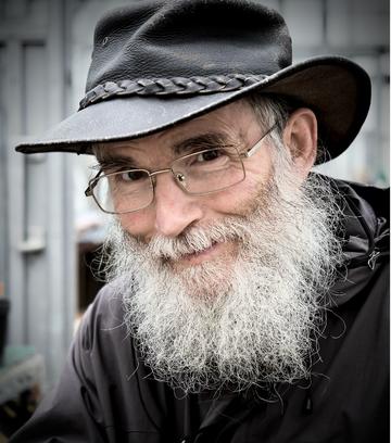 Dr Keith Kirby completes vegetation plot monitoring | Wytham Woods